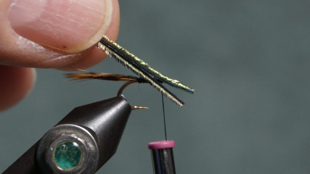 Simple Wet-fly Attractor (with video) - Missouri Trout Fisherman's ...