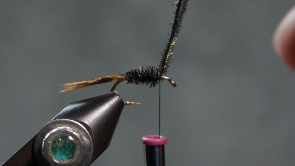 Simple Wet-fly Attractor (with video) - Missouri Trout Fisherman's ...